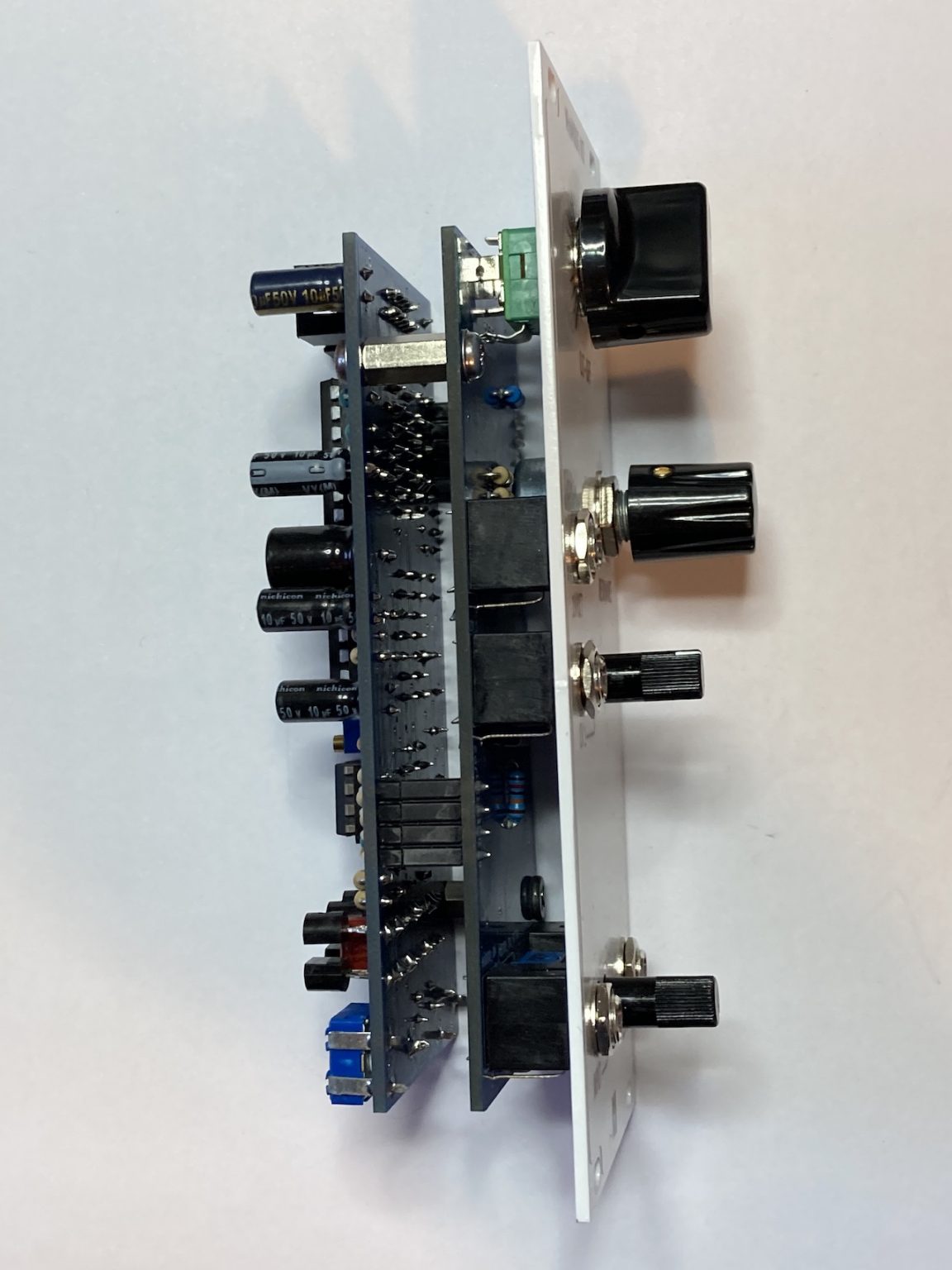 YuSynth MiniMoog VCF – DIY Eurorack Synth Stuff